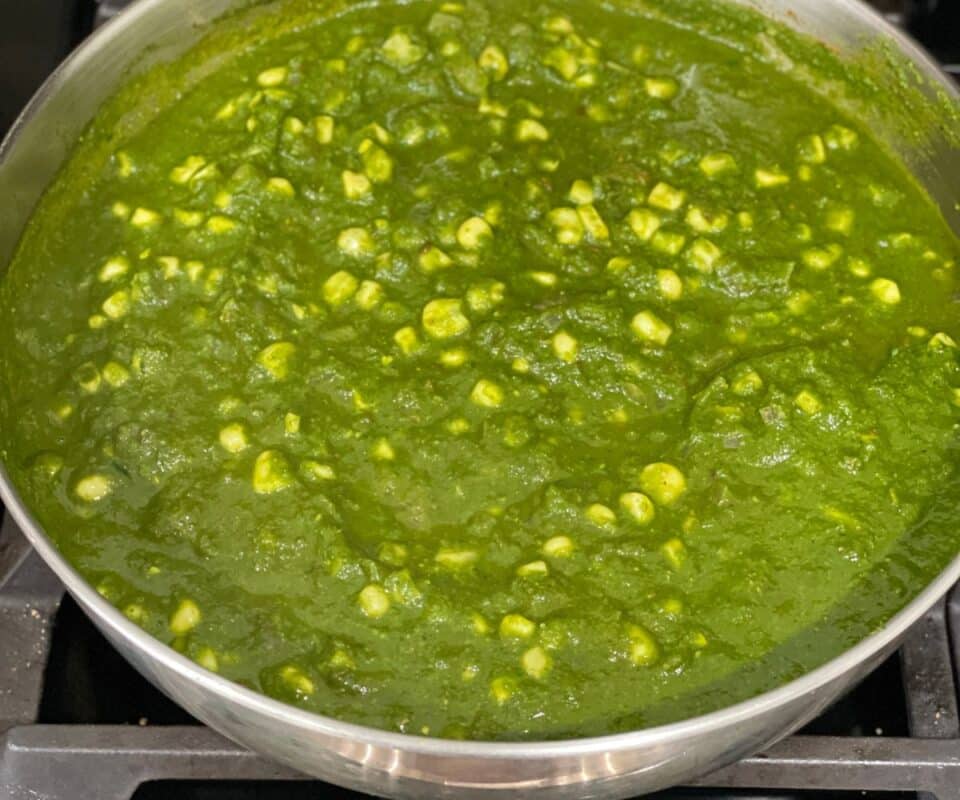 Palak Corn (Spinach Corn Curry) • Simple Sumptuous Cooking